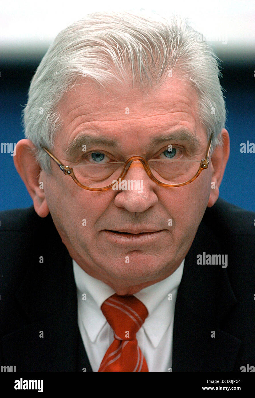 Intelligence coordinator hi-res stock photography and images - Alamy