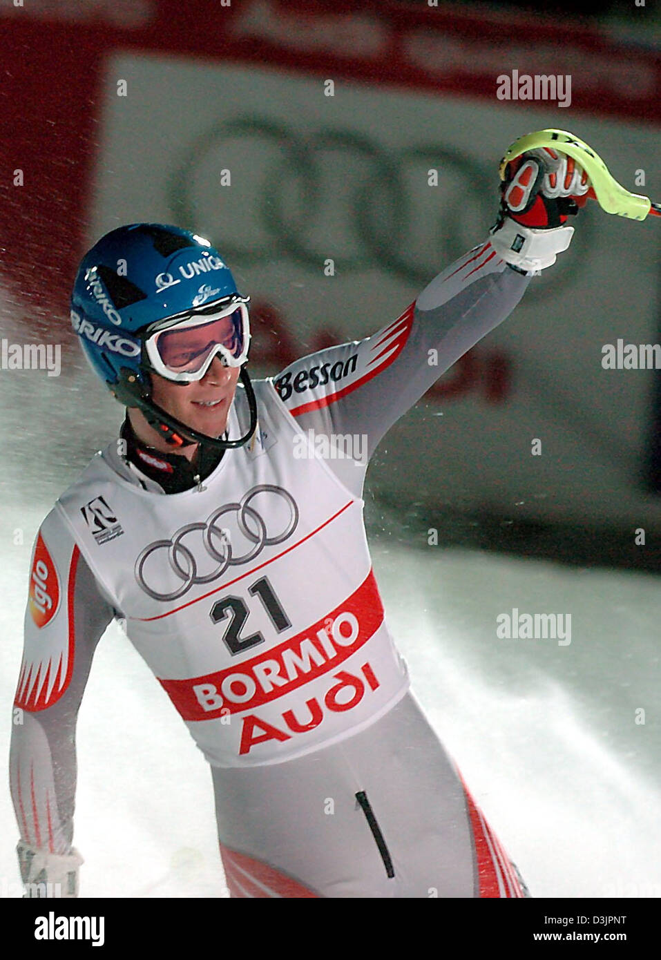 (dpa) - Austrian skier Benjamin Raich cheers as he arrives at the ...