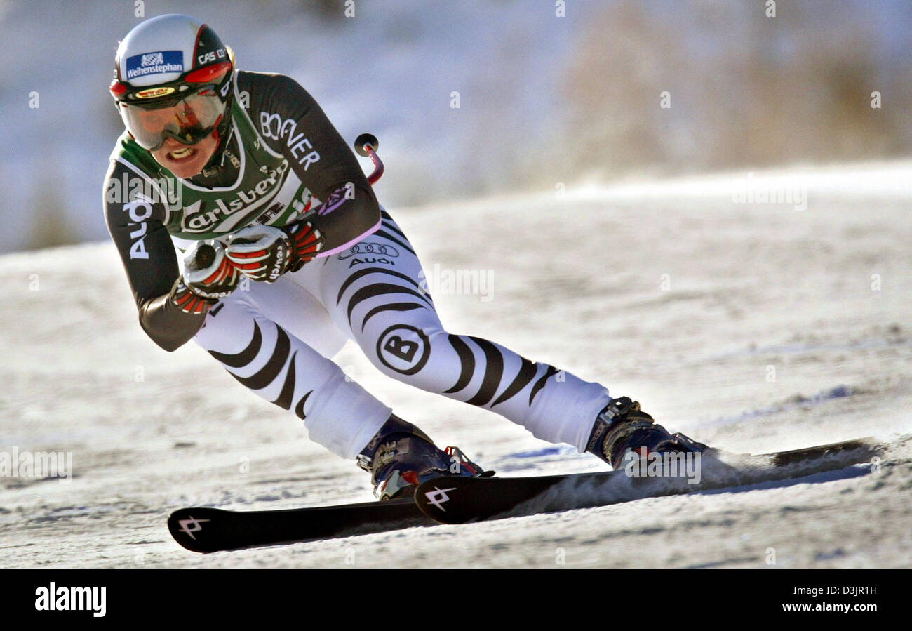 (dpa) - German skier Hilde Gerg races downhill during the women's Super ...