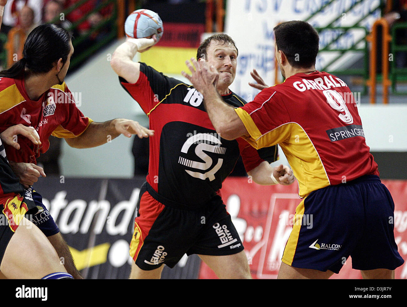German handball player goal hi-res stock photography and images - Alamy