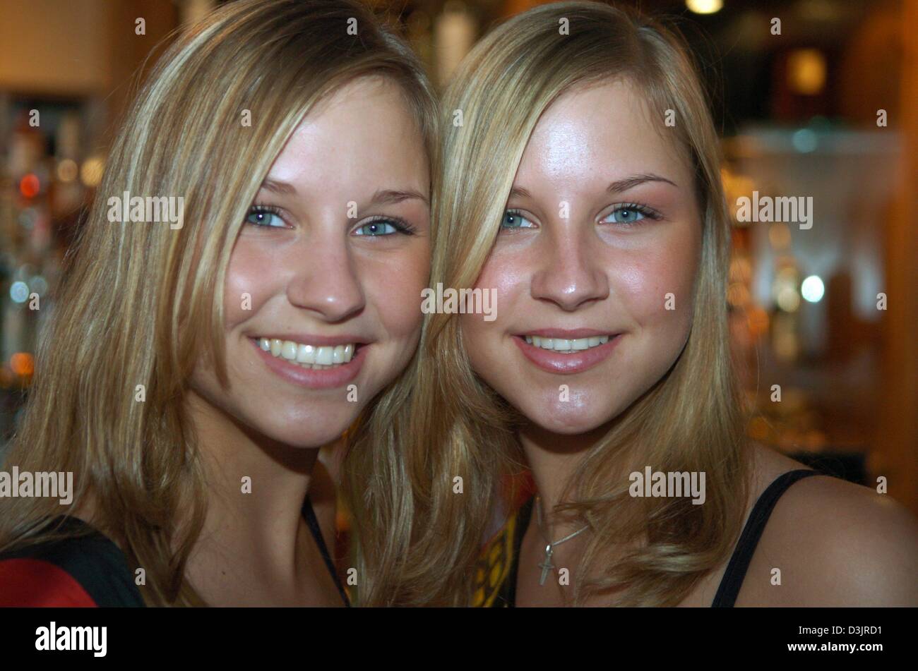 17 year old twins judith edith schwitalla hi-res stock photography and ...