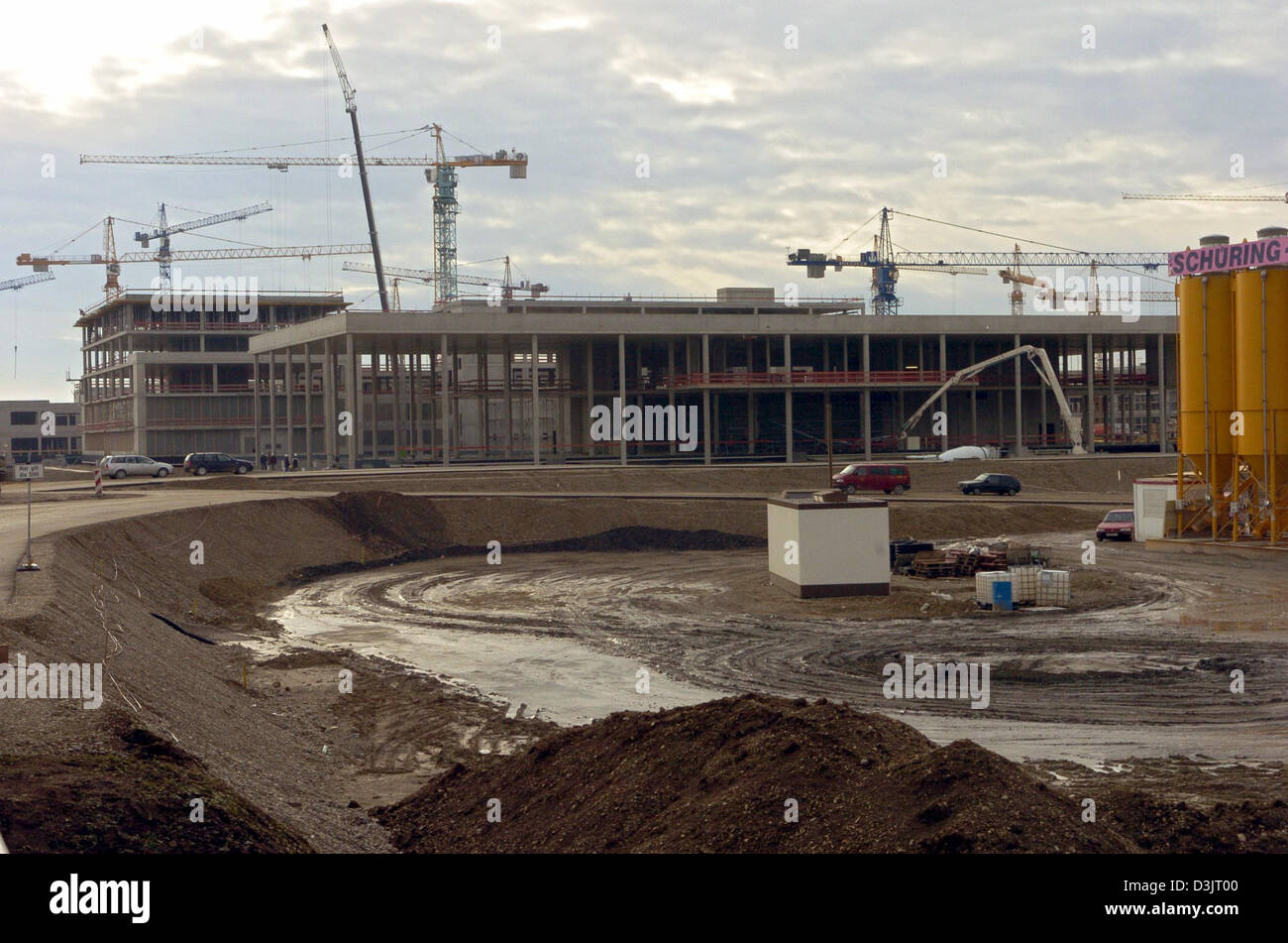 Infineon hi-res stock photography and images - Alamy