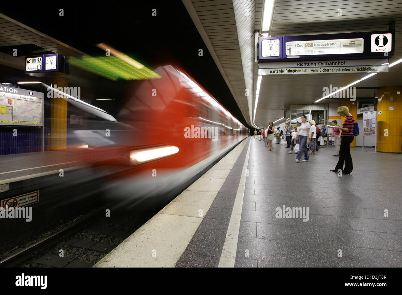 (dpa) - An underground train of the Munich linked transport system (MVV ...