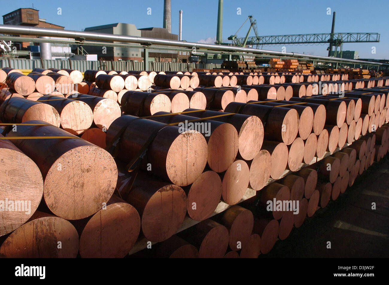 Dpa poles recycled copper can hi-res stock photography and images - Alamy