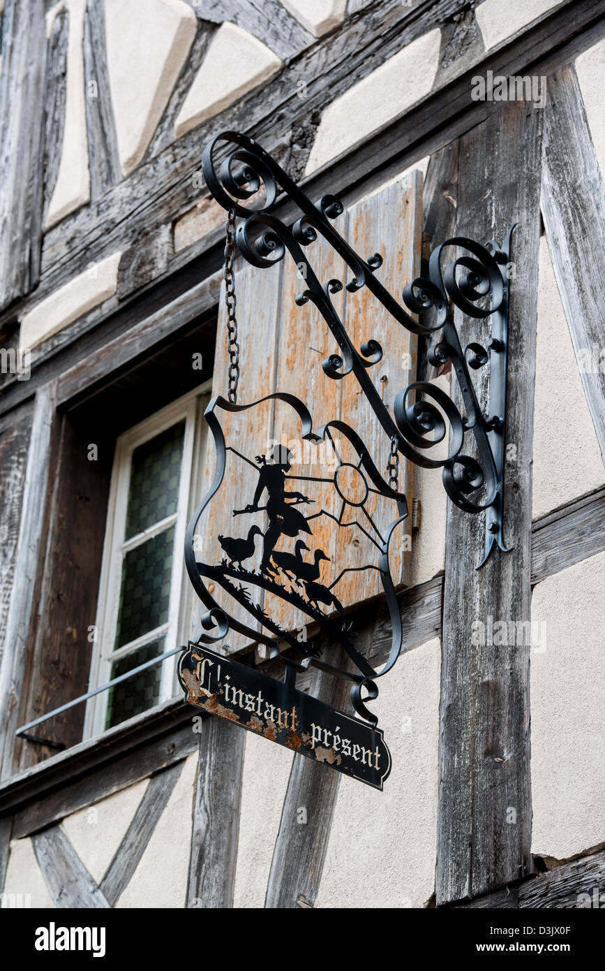 Alsace street sign hi-res stock photography and images - Alamy