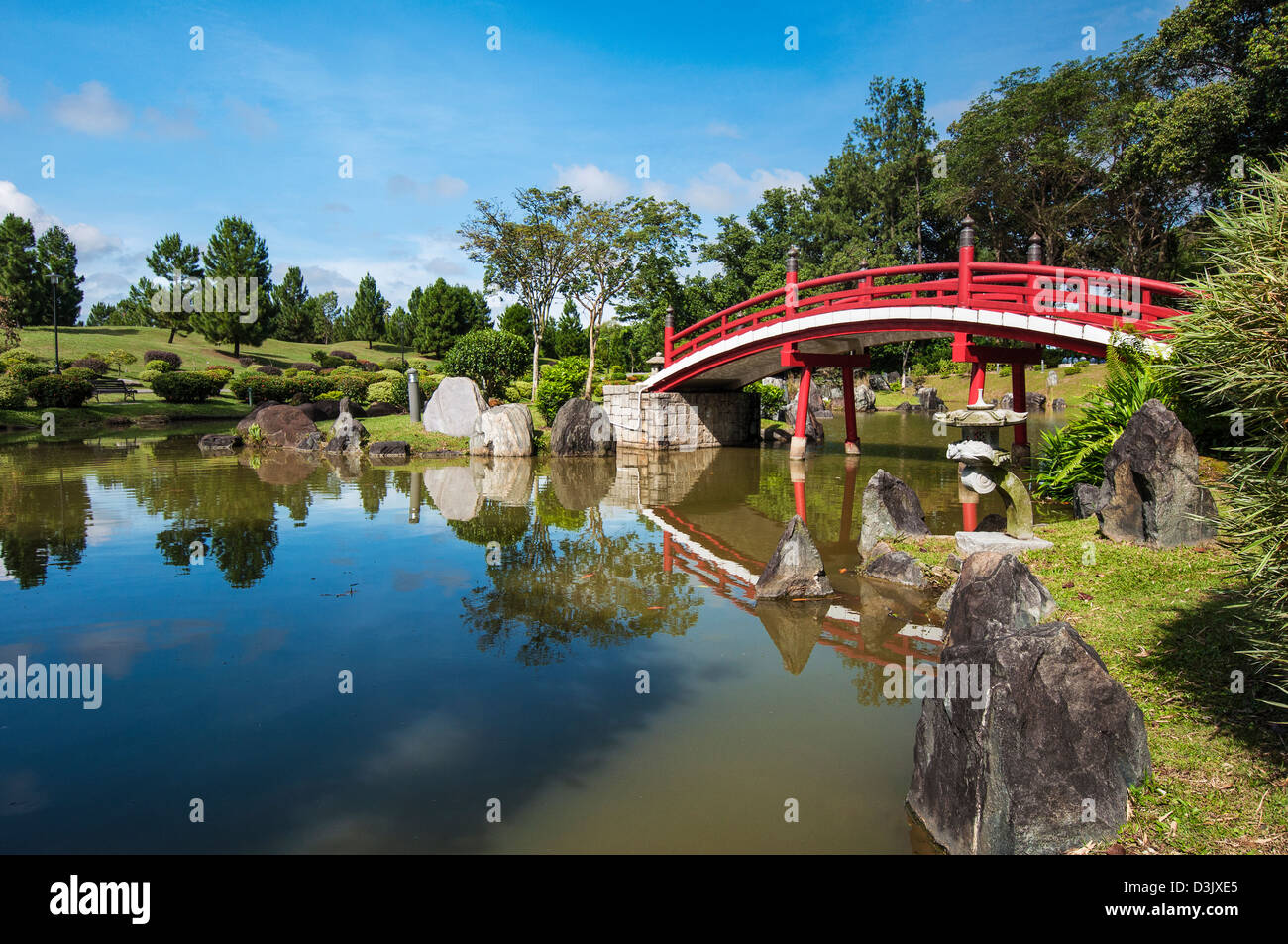 Red bridge architecture hi-res stock photography and images - Alamy