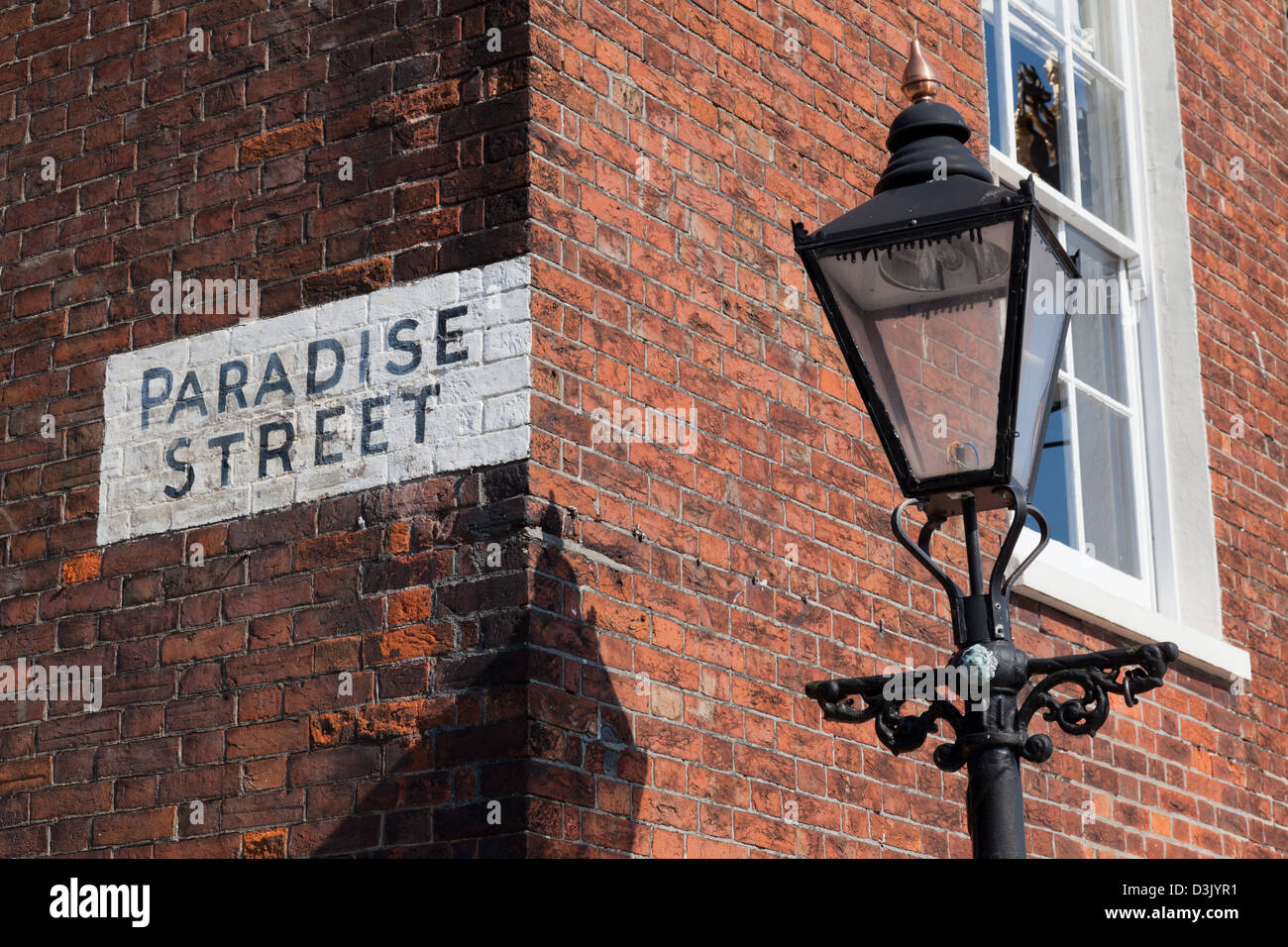 Paradise street sign hi-res stock photography and images - Alamy