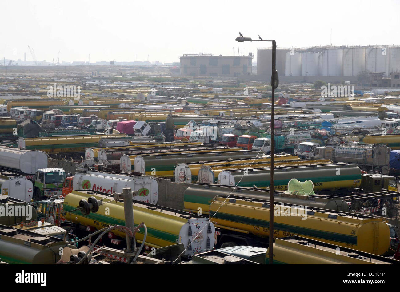 Oil pso hi-res stock photography and images - Alamy