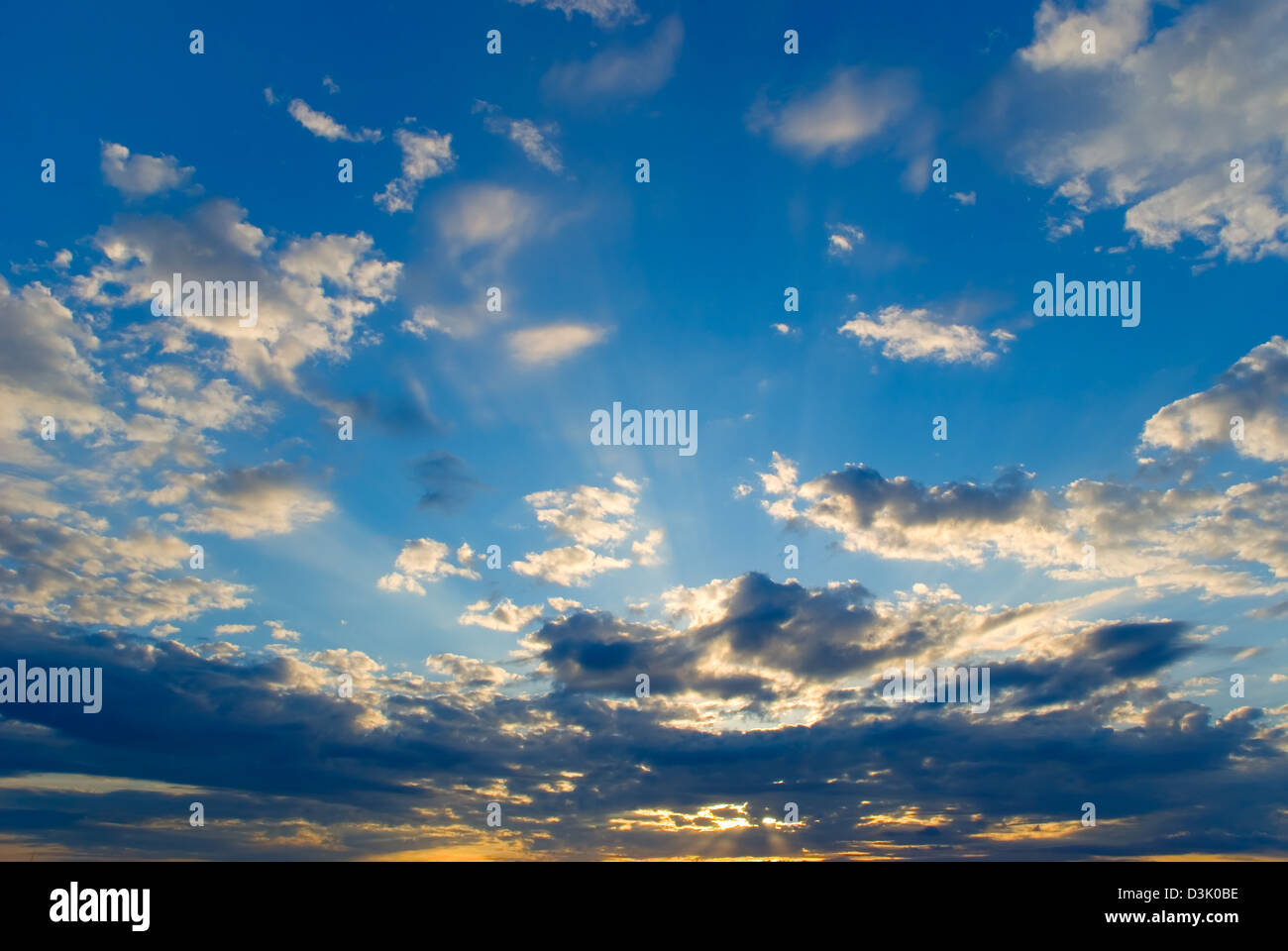 Solar beams hi-res stock photography and images - Alamy