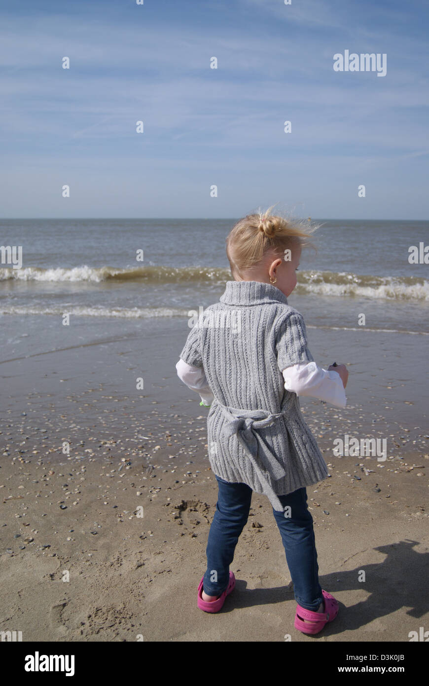 child looking at the sea Stock Photo - Alamy