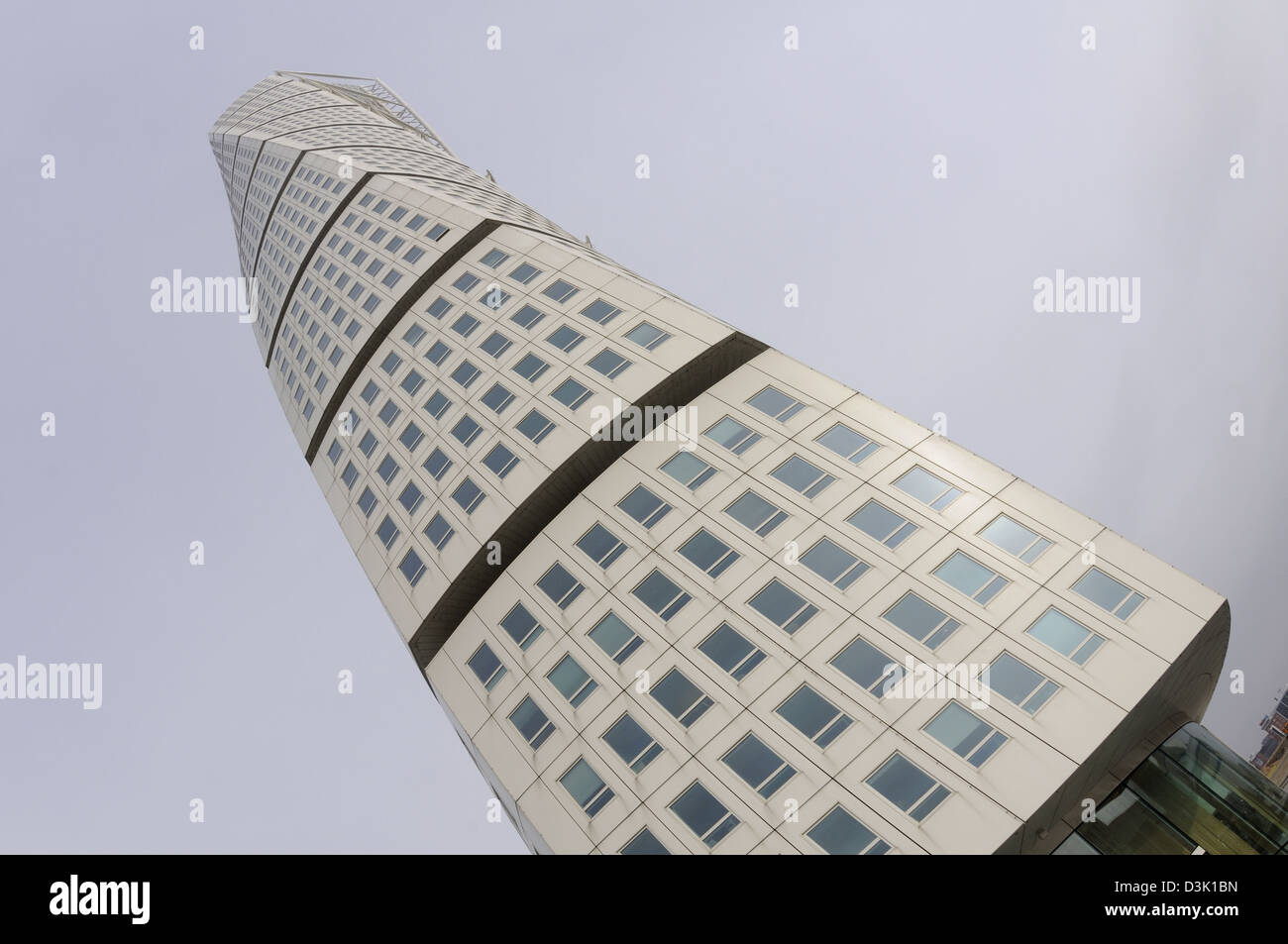 Skyscraper Turning Torso in Malmö designed by architect Santiago ...
