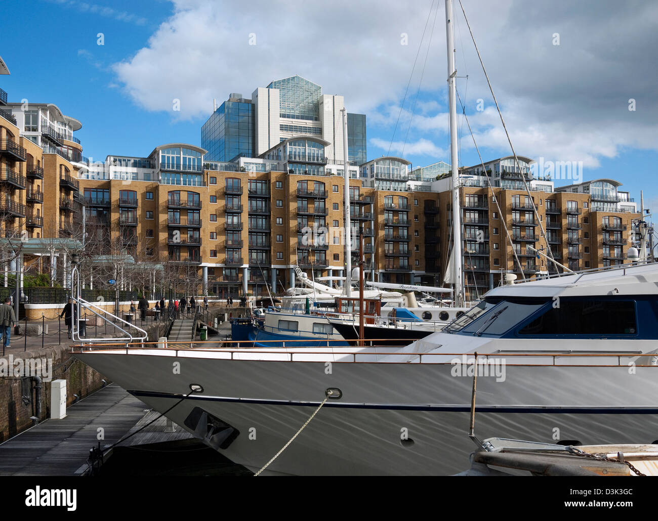 st katherines dock, london, england Stock Photo - Alamy