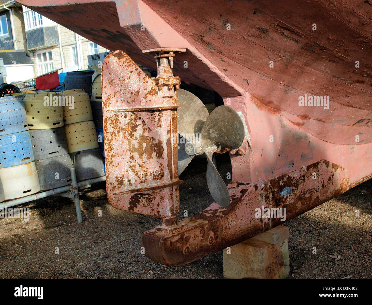 Rusty fishing boat hull and propeller Stock Photo - Alamy