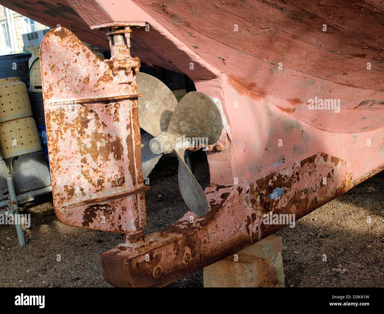 Rusty fishing boat hull and propeller Stock Photo - Alamy