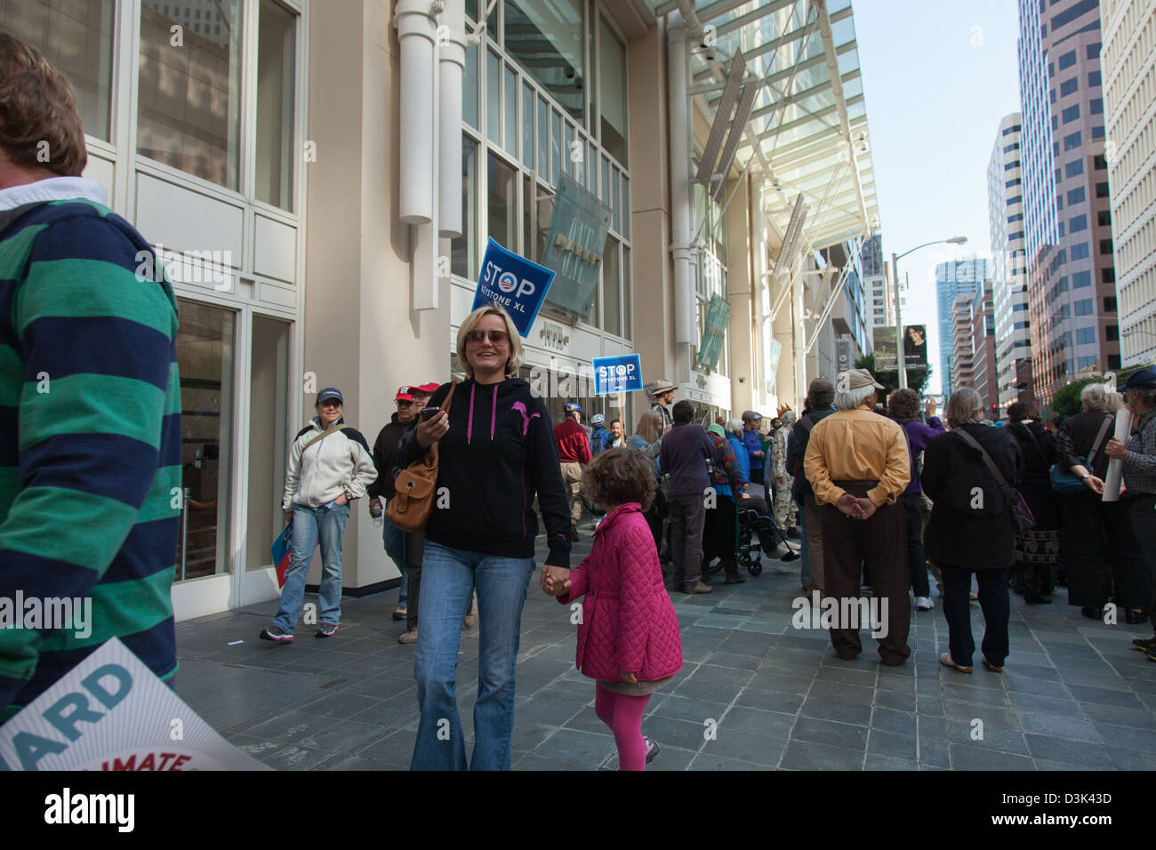 Massive ‘Forward on Climate’ rally at One Market Plaza on February 17 ...
