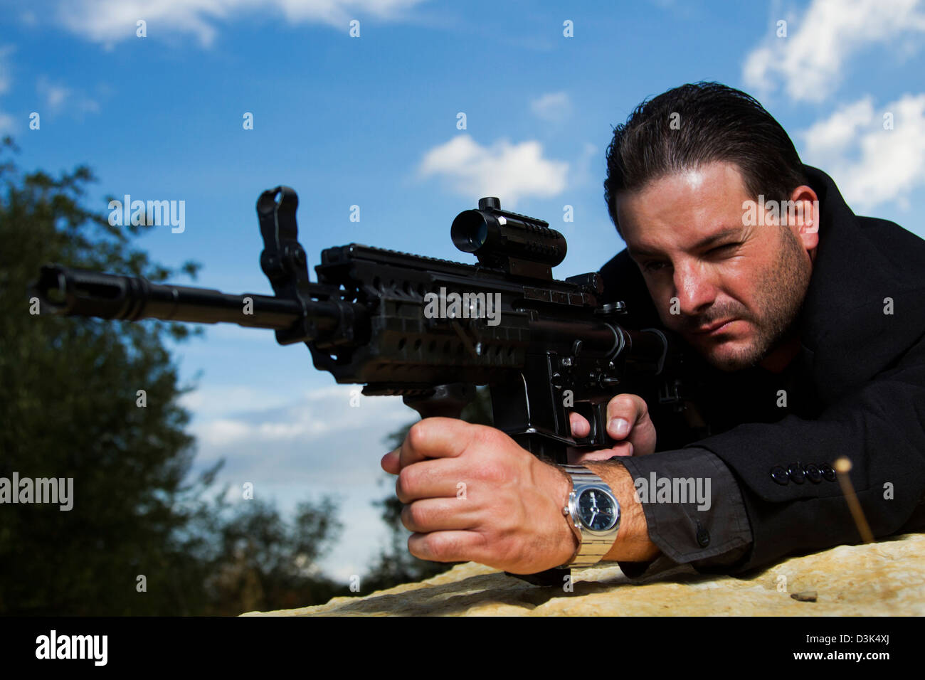Sniper stance hi-res stock photography and images - Alamy