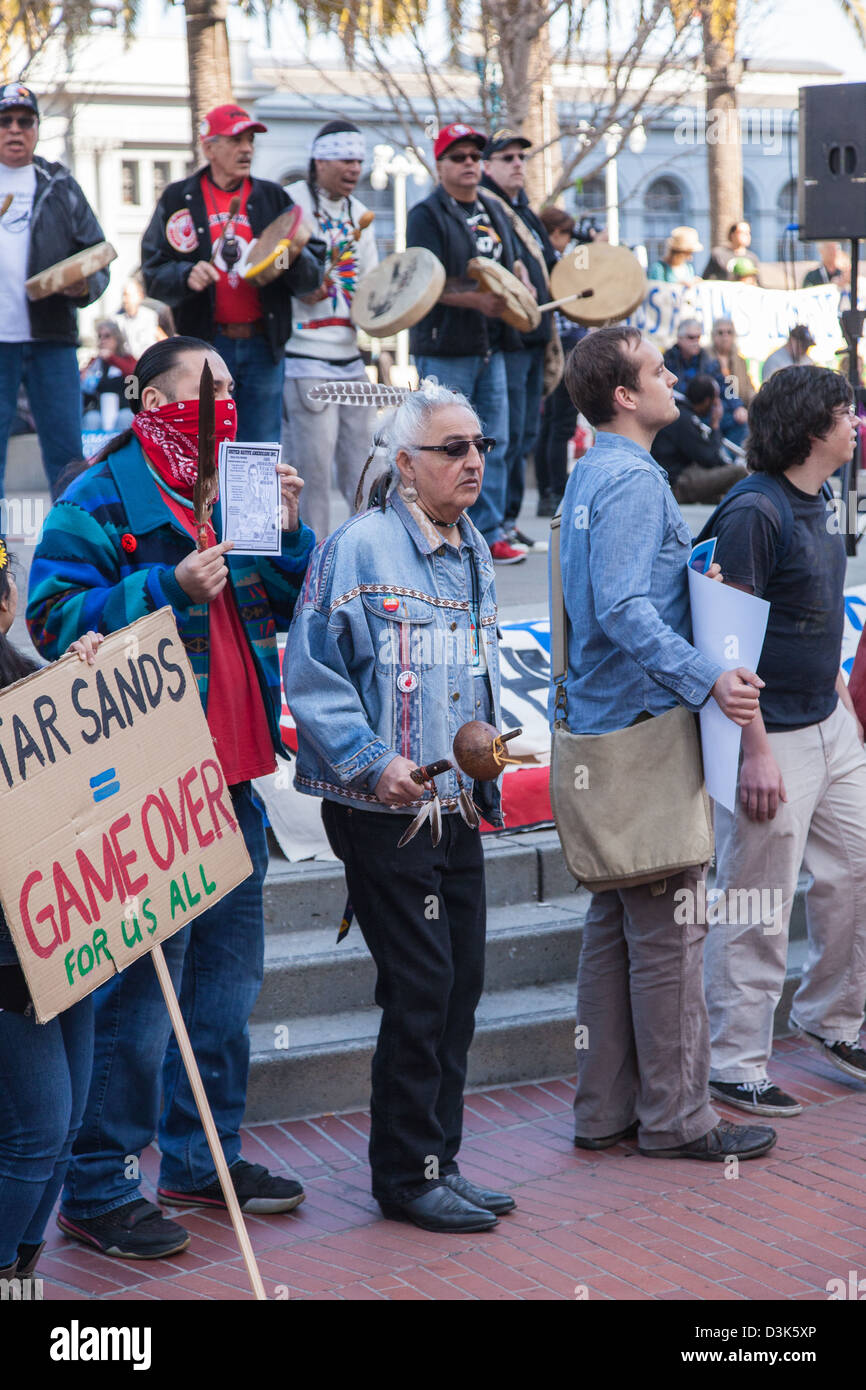 Massive ‘Forward on Climate’ rally at One Market Plaza on February 17 ...