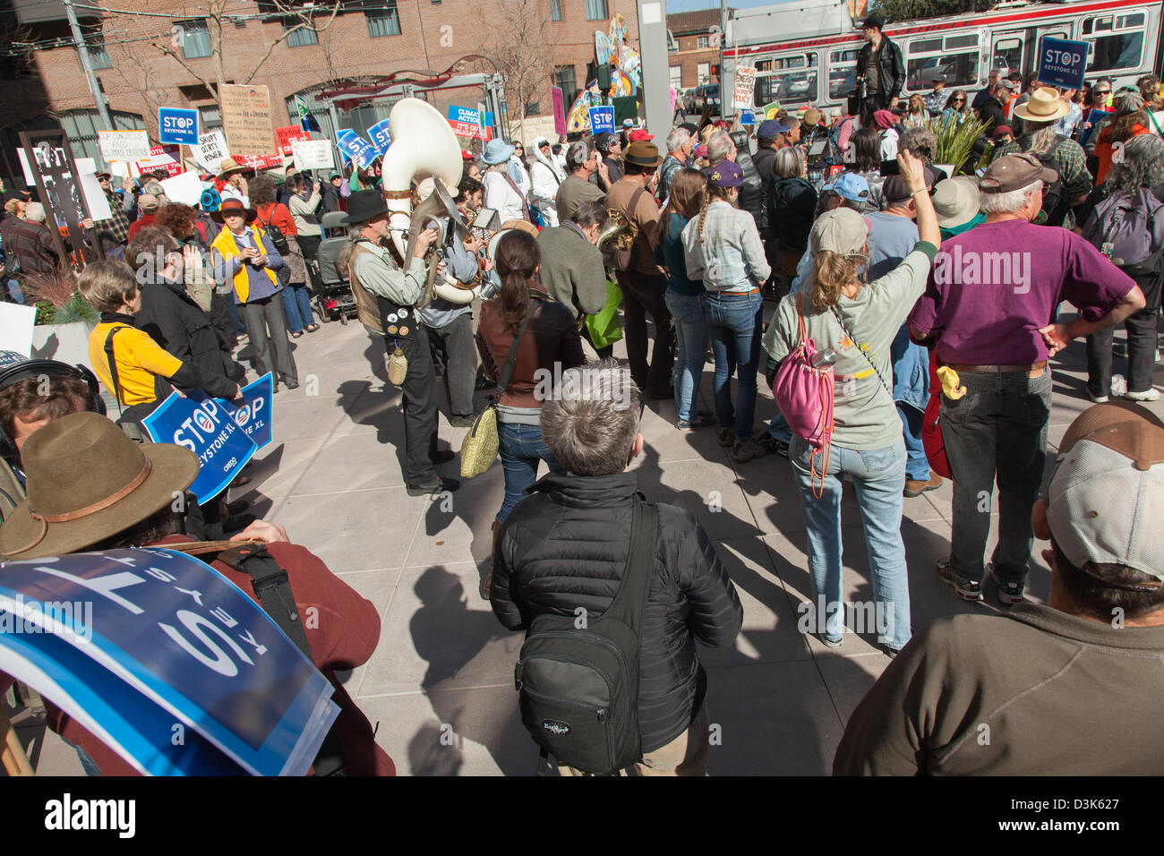 Massive ‘Forward on Climate’ rally at One Market Plaza on February 17 ...