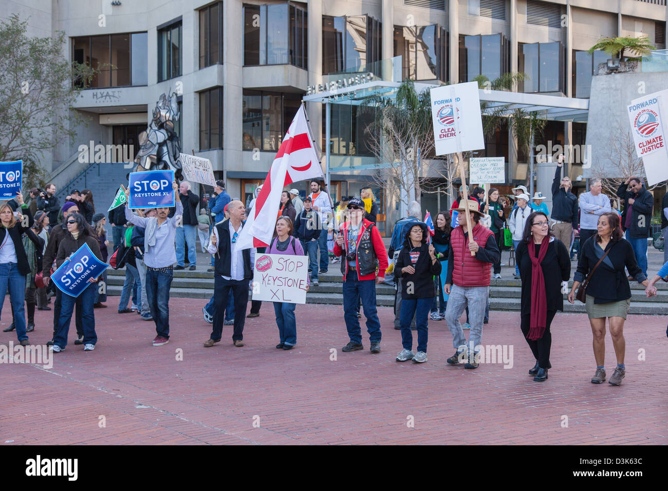 Massive ‘Forward on Climate’ rally at One Market Plaza on February 17 ...