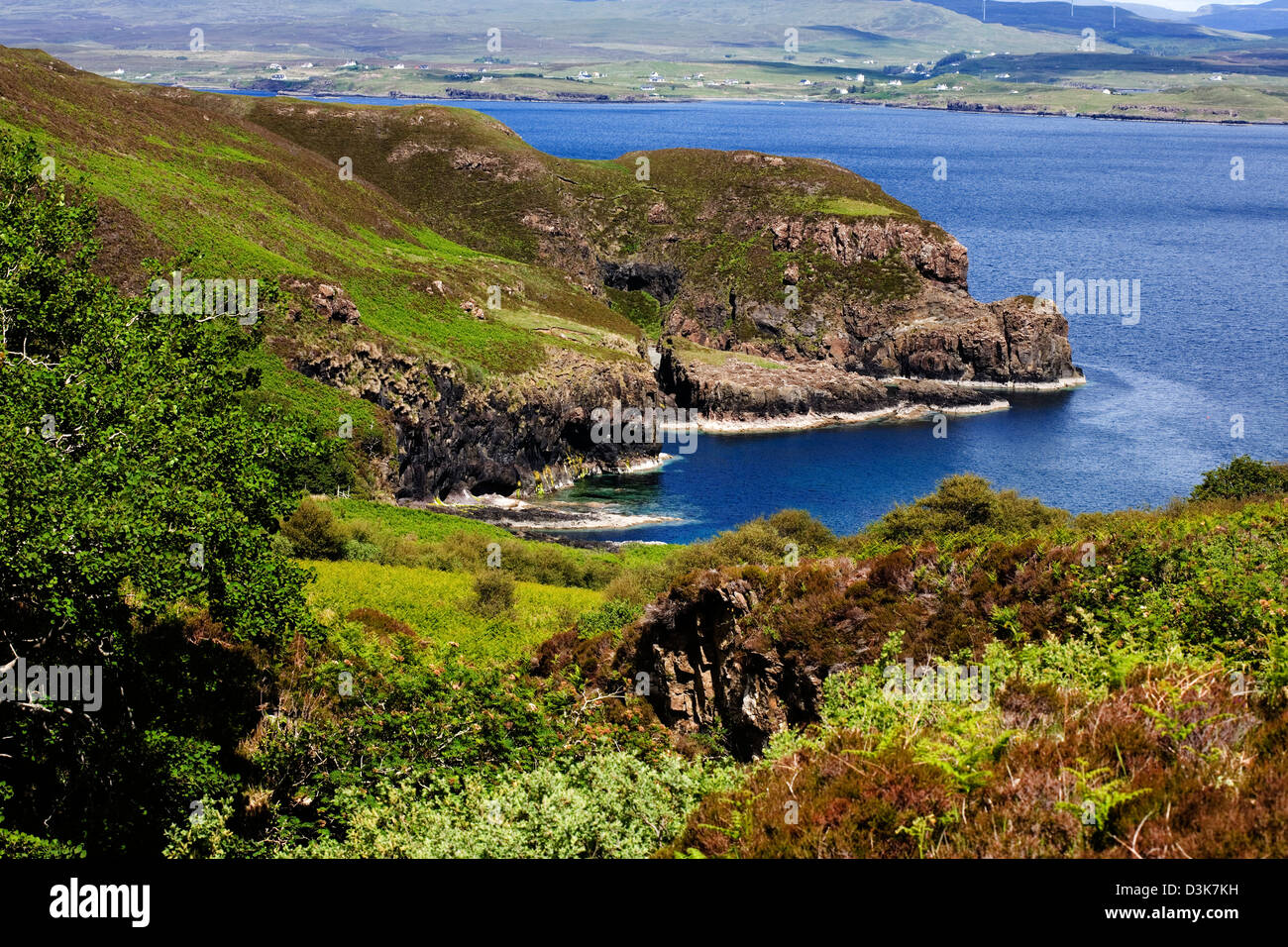 Loch bay skye hi-res stock photography and images - Alamy