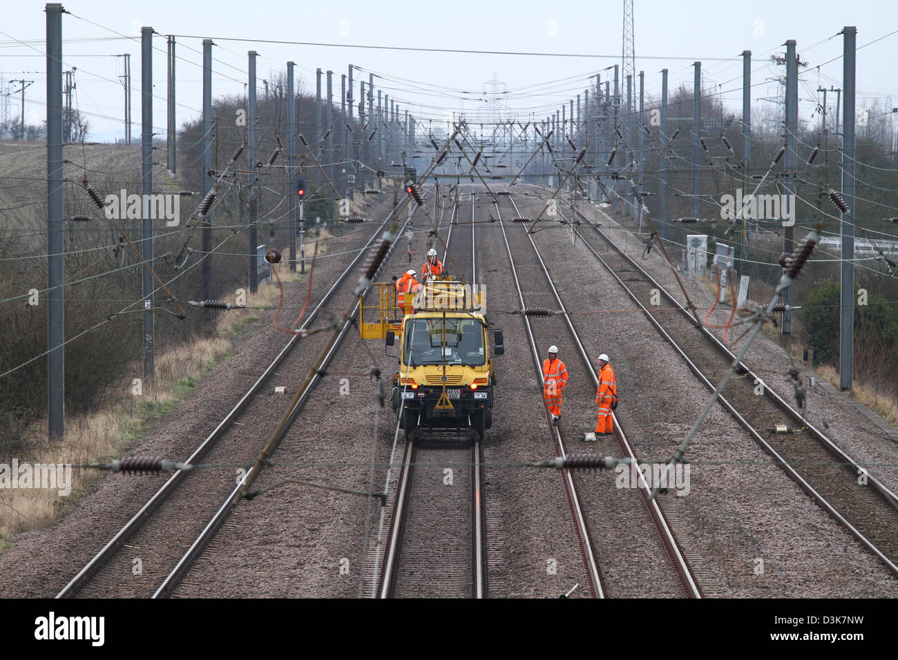 Overhead power lines repair hi-res stock photography and images - Alamy