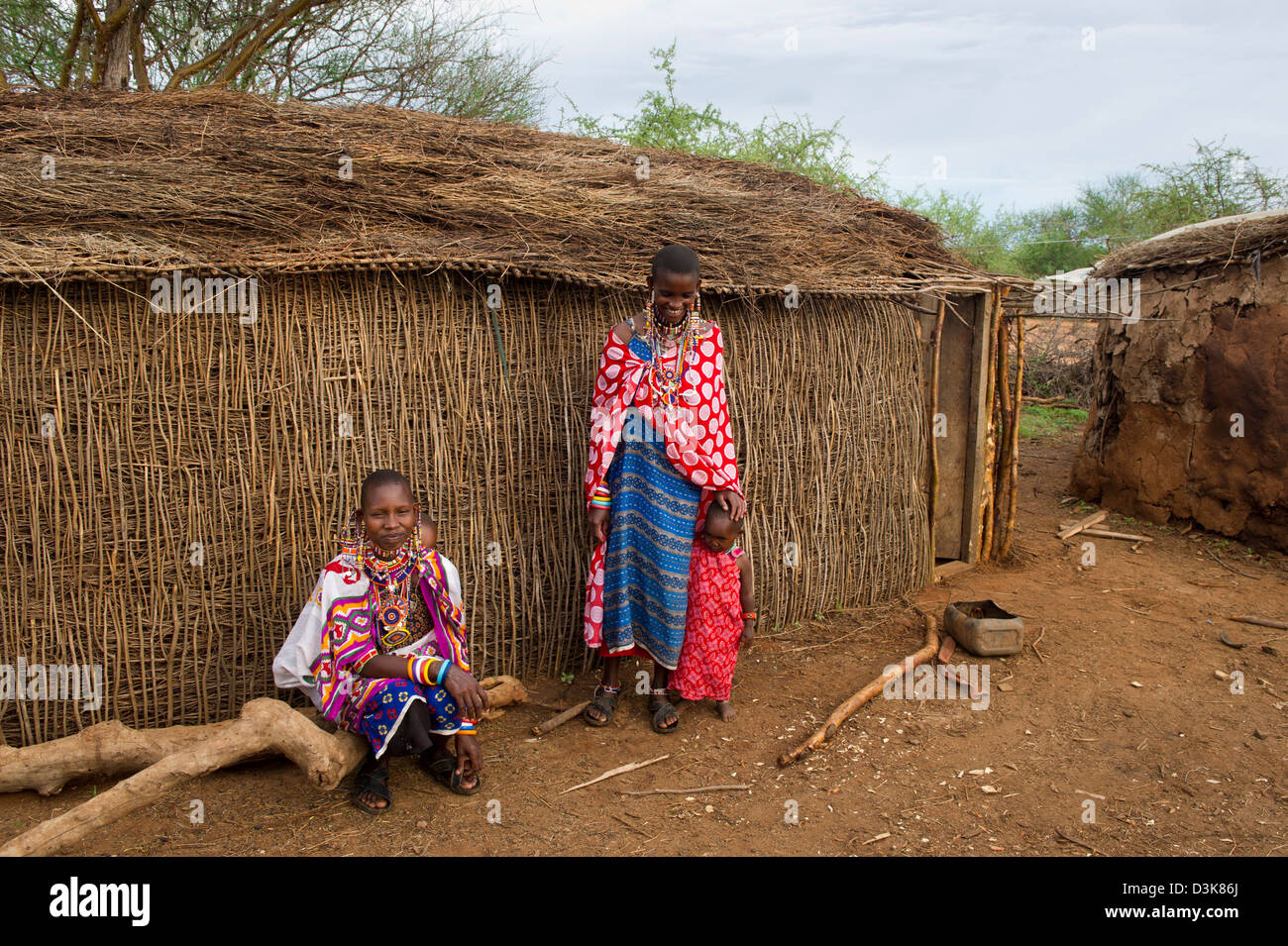 Maasai women with child in manyatta, Selenkay Conservancy, Kenya Stock ...