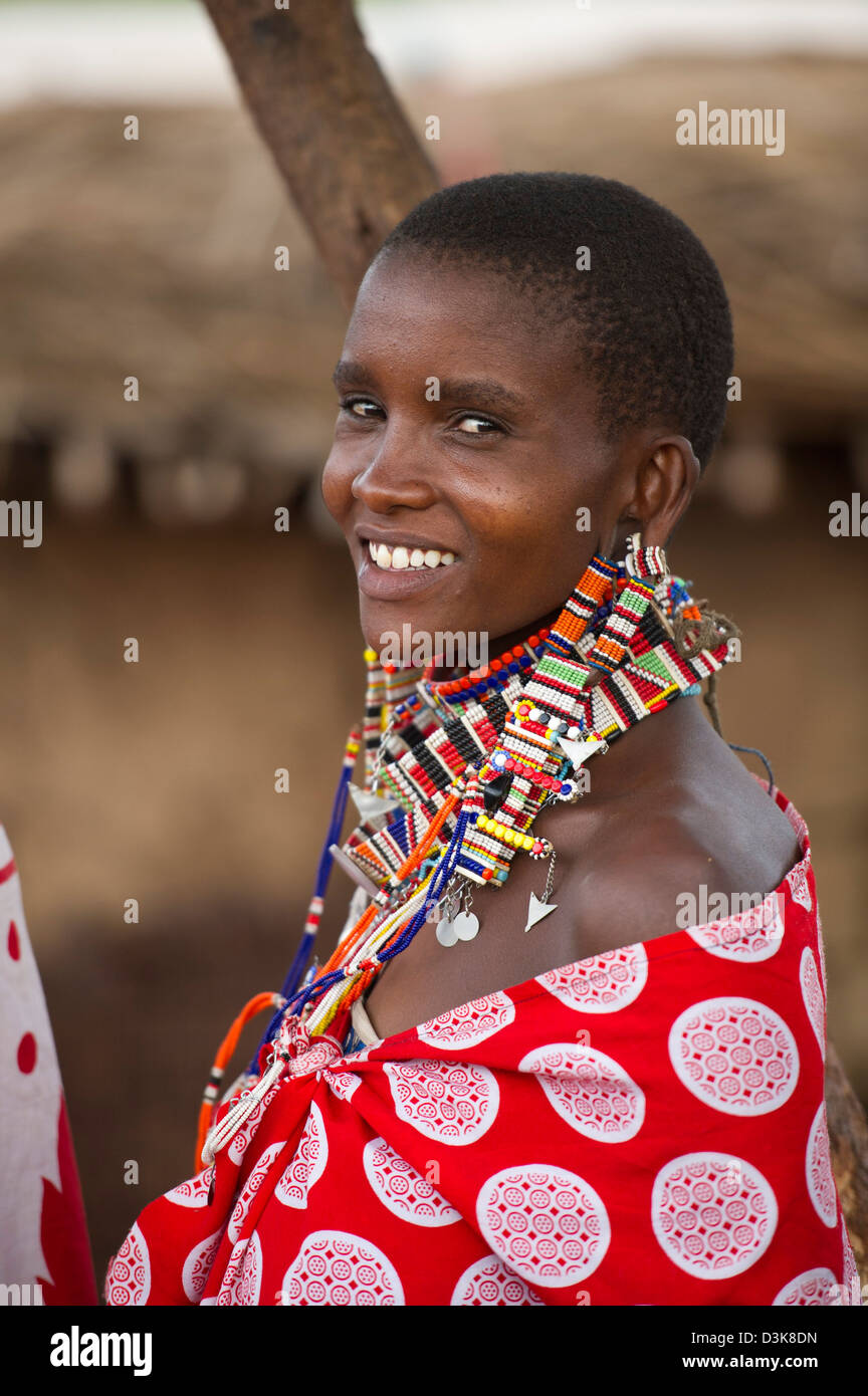 Beautiful african kenyan woman hi-res stock photography and images - Alamy