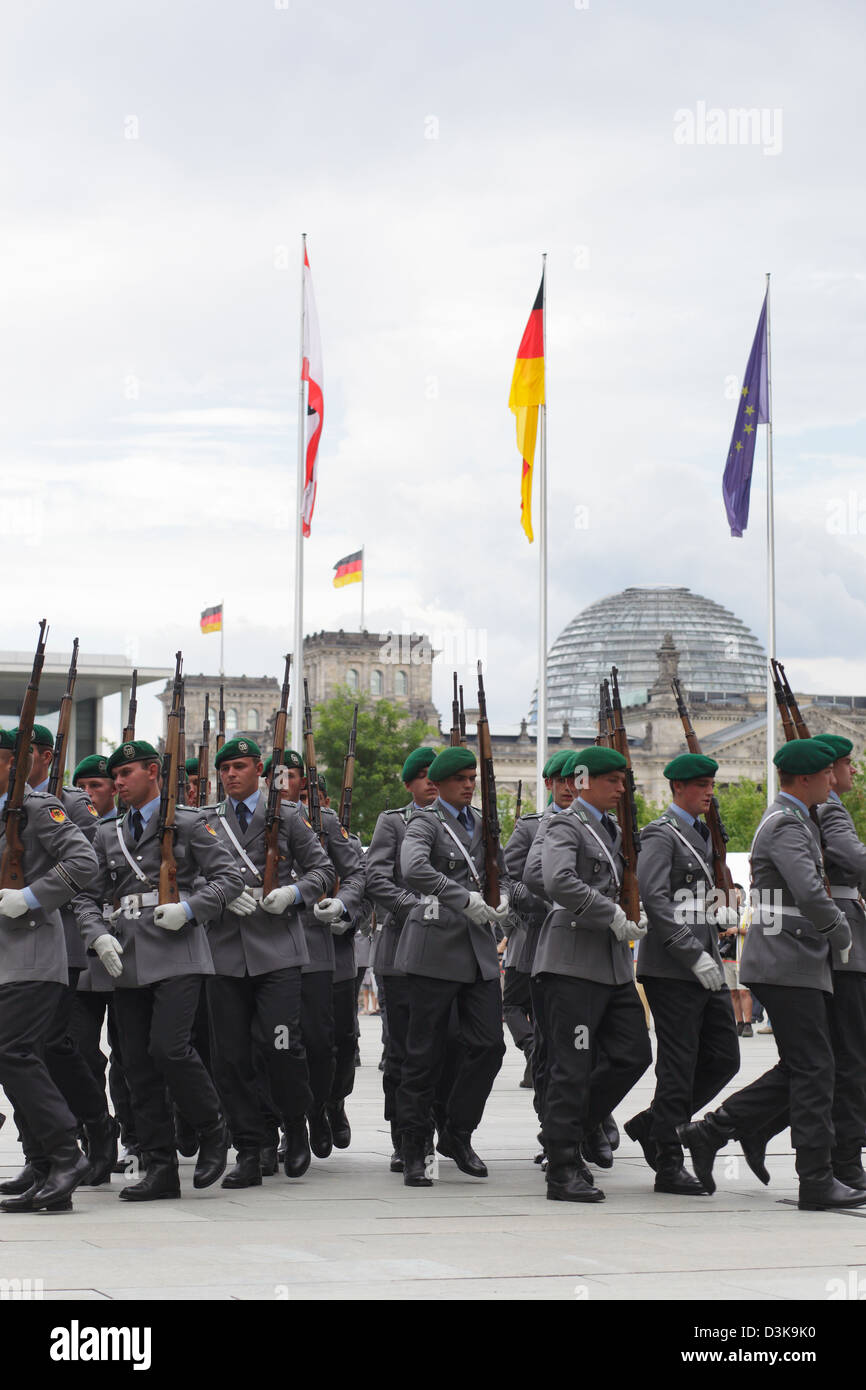 Berlin, Germany, the soldiers of the guard battalion drill in the ...