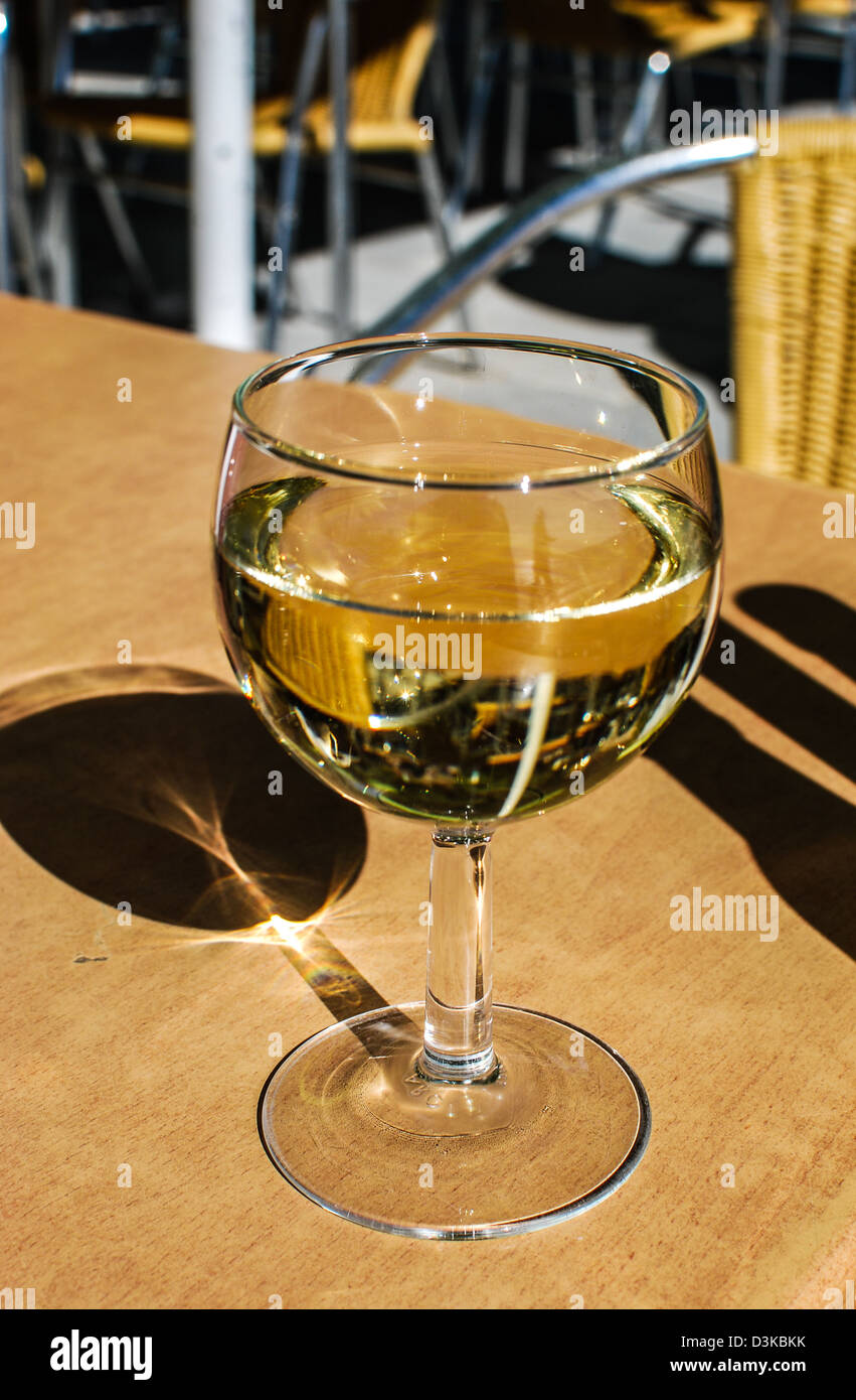 Glass of white wine Stock Photo - Alamy
