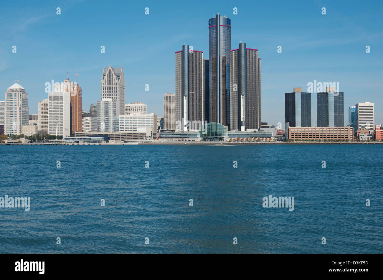 Detroit, Michigan skyline including the Detroit River from the Canadian ...