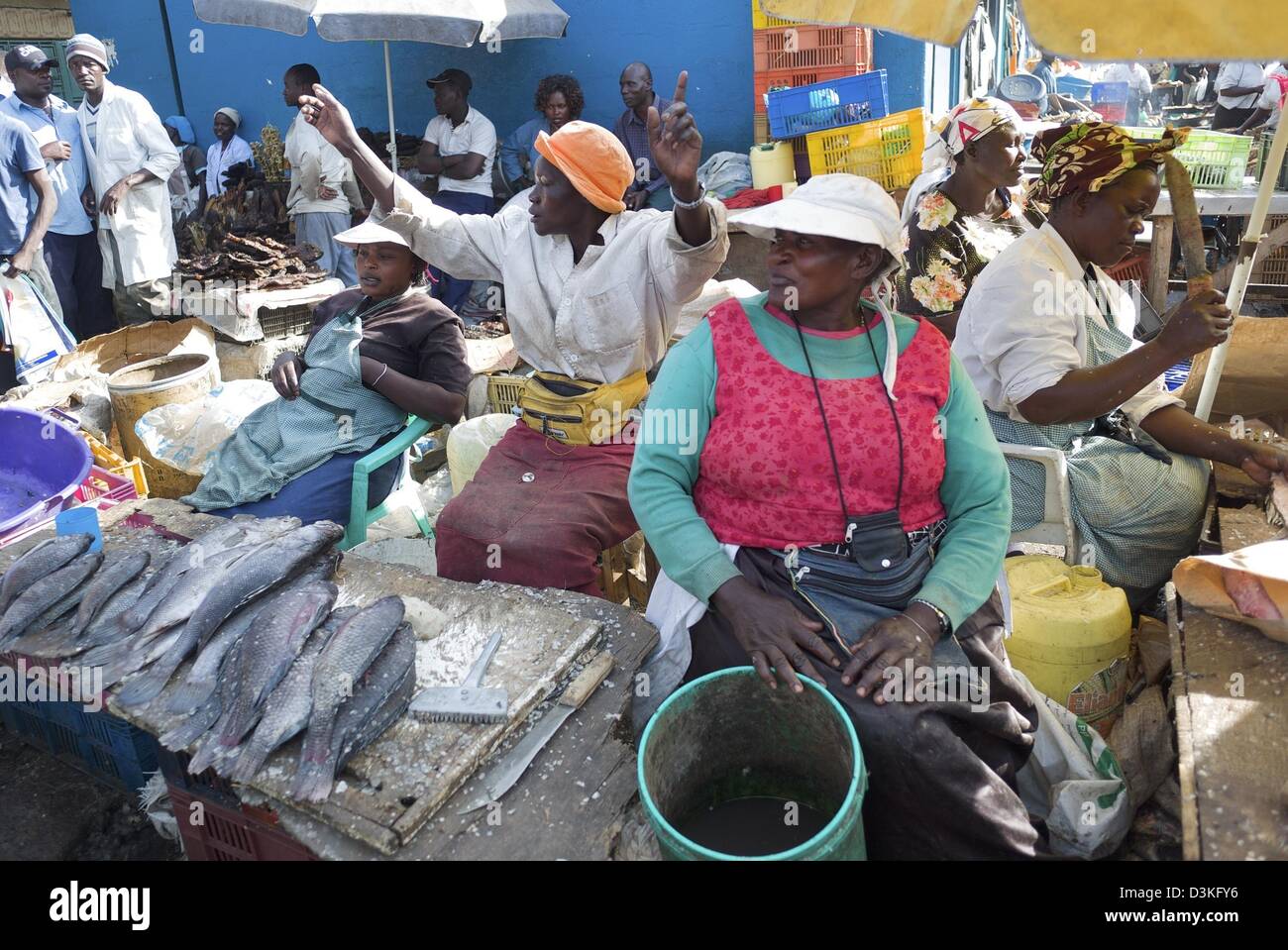 Kenya market fish hi-res stock photography and images - Alamy