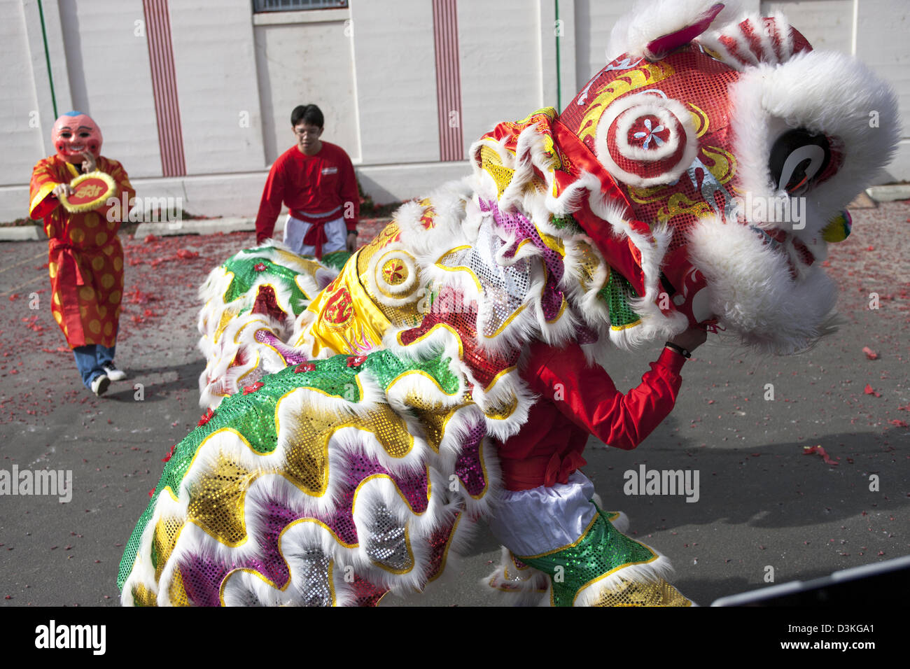 Lion dance close up Stock Photo - Alamy