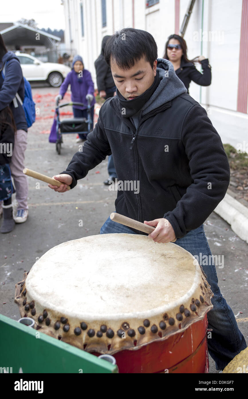 Asian drums hi-res stock photography and images - Alamy