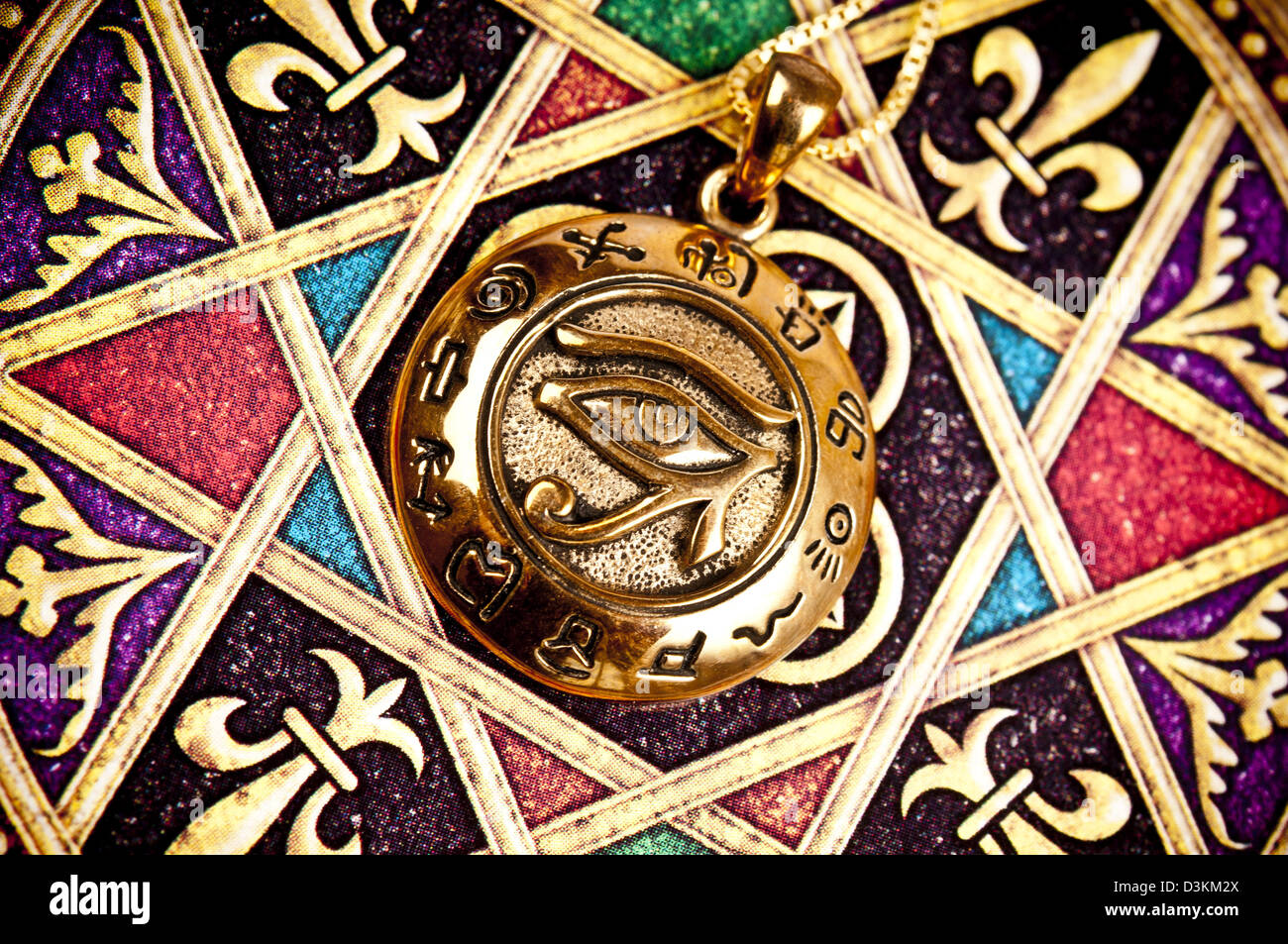Amulet egyptian hi-res stock photography and images - Alamy