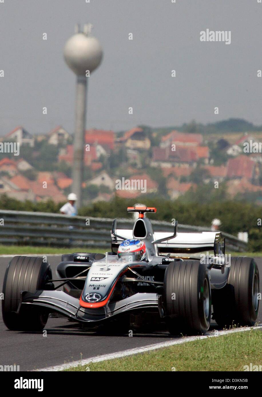 Raikkonen 2005 hi-res stock photography and images - Alamy