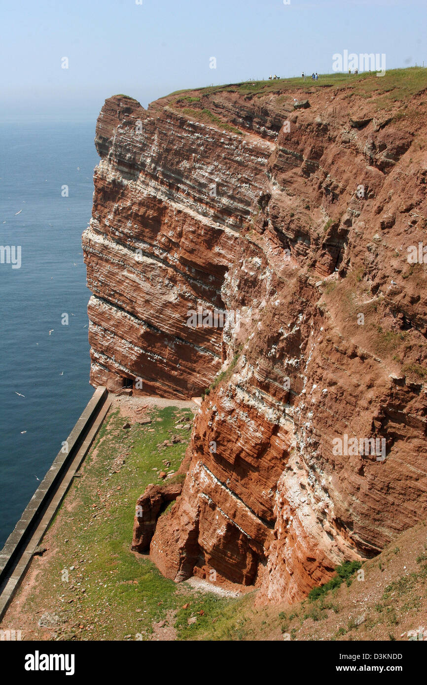 (dpa) - The picture shows a steep rock cliff in Helgoland, Germany, 24 ...