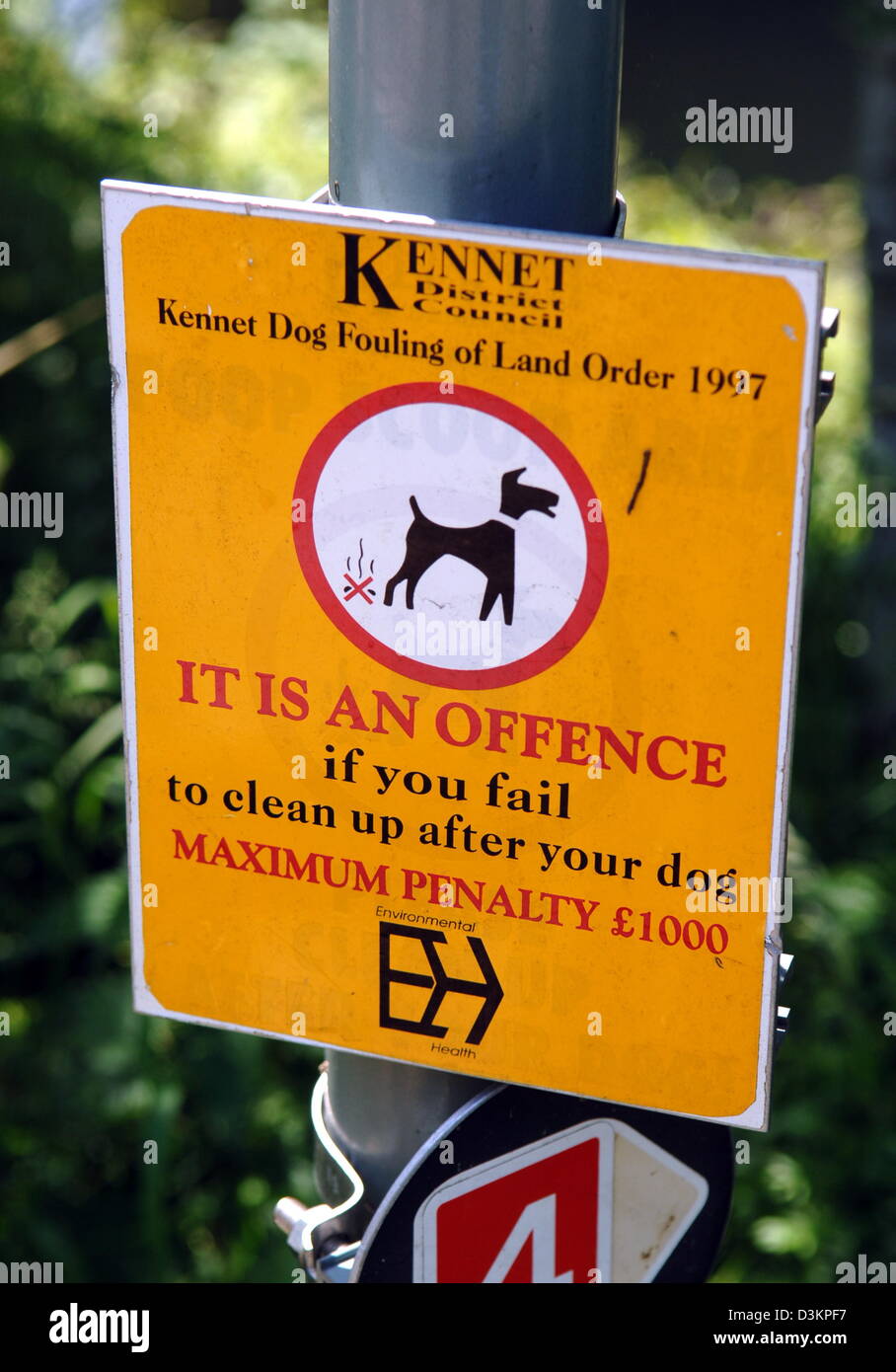 (dpa file) - The picture shows an information sign reading that dog ...