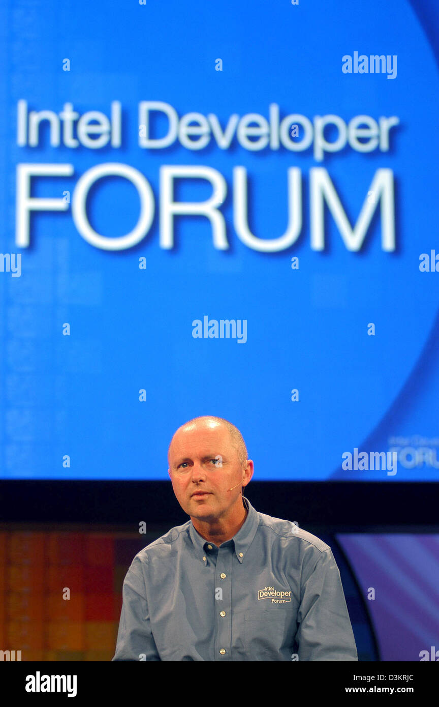 Intel vice president hi-res stock photography and images - Alamy