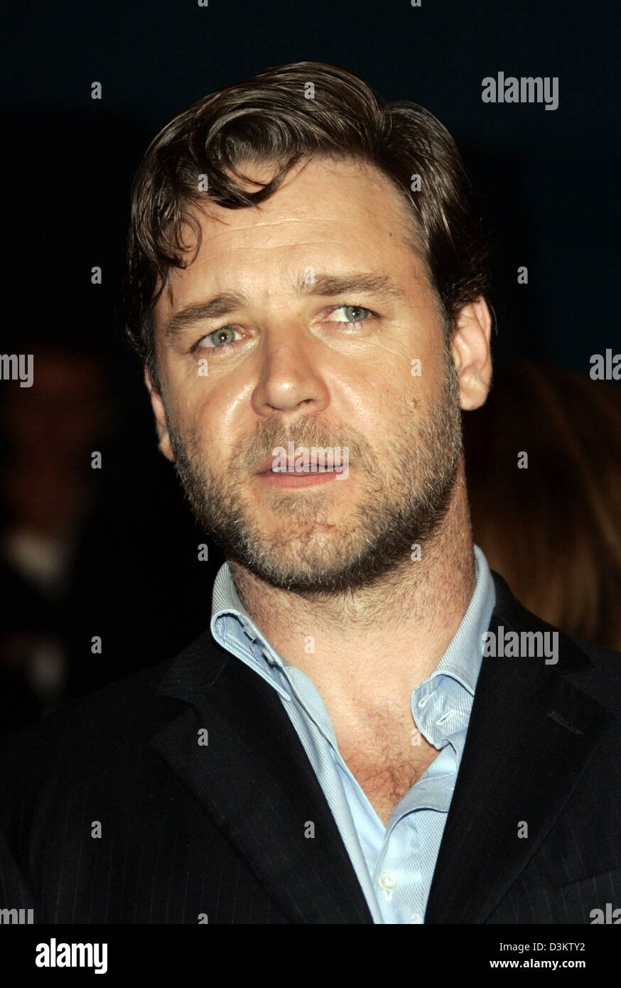 (dpa) - Australian Actor Russell Crowe arrives at the premiere of the ...