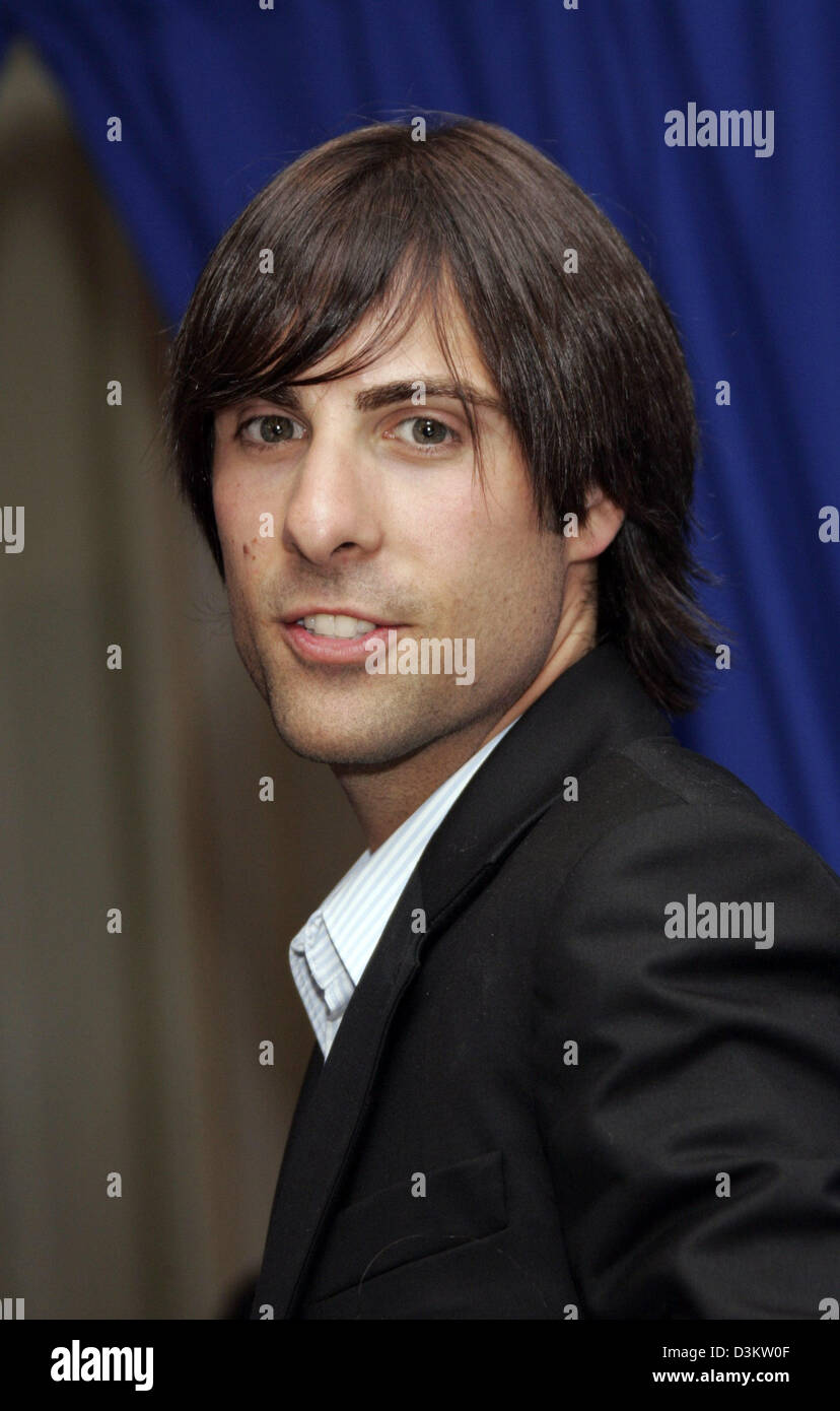 (dpa) - US actor Jason Schwartzman arrives for the premiere of his new ...