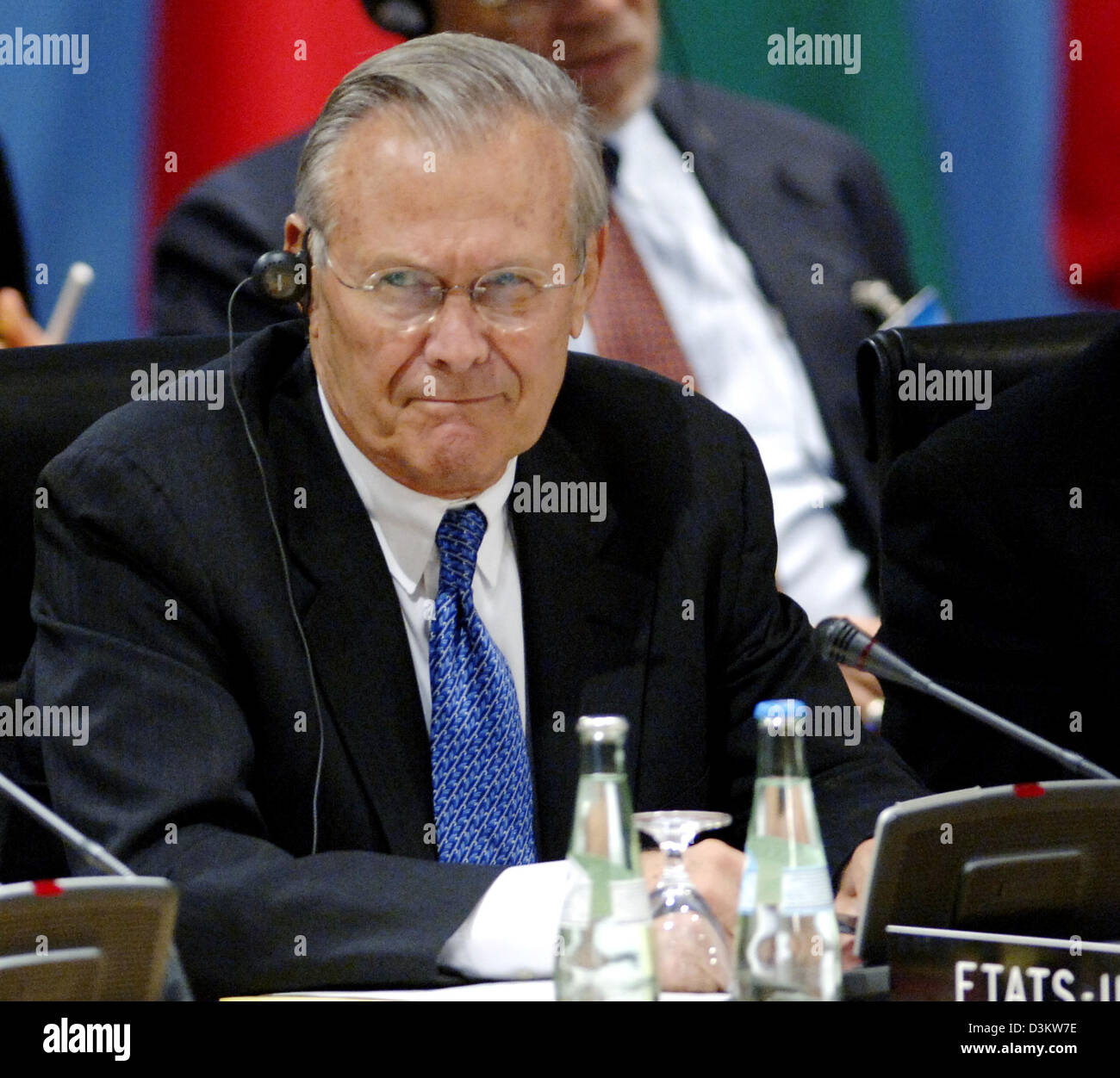 Us defence secretary donald rumsfeld hi-res stock photography and ...