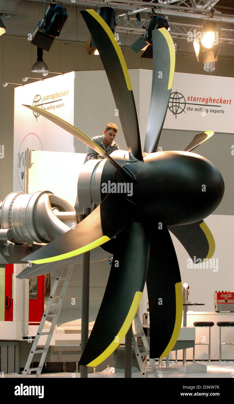 (dpa) - An employee of StarragHeckert puts together a propelled turbine ...