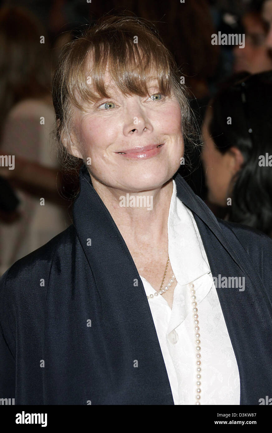 (dpa) - US actress Sissy Spacek arrives for the world premiere of her ...