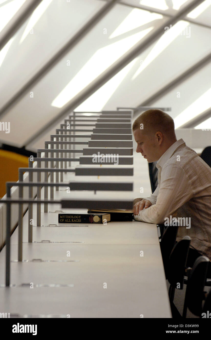 Free university berlin library hi-res stock photography and images - Alamy