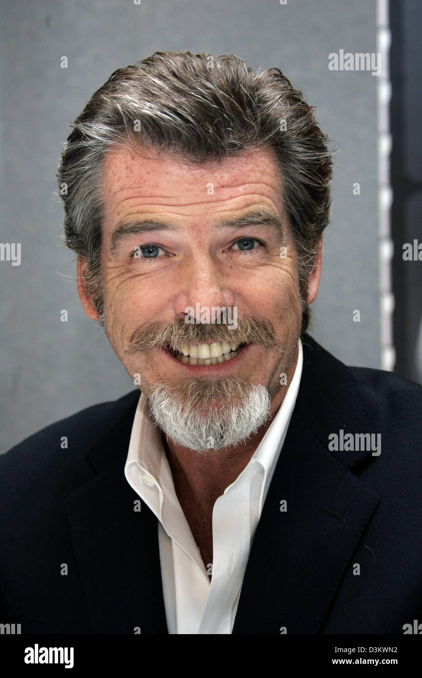 (dpa) - Actor Pierce Brosnan is pictured at the 30th Film Festival in ...