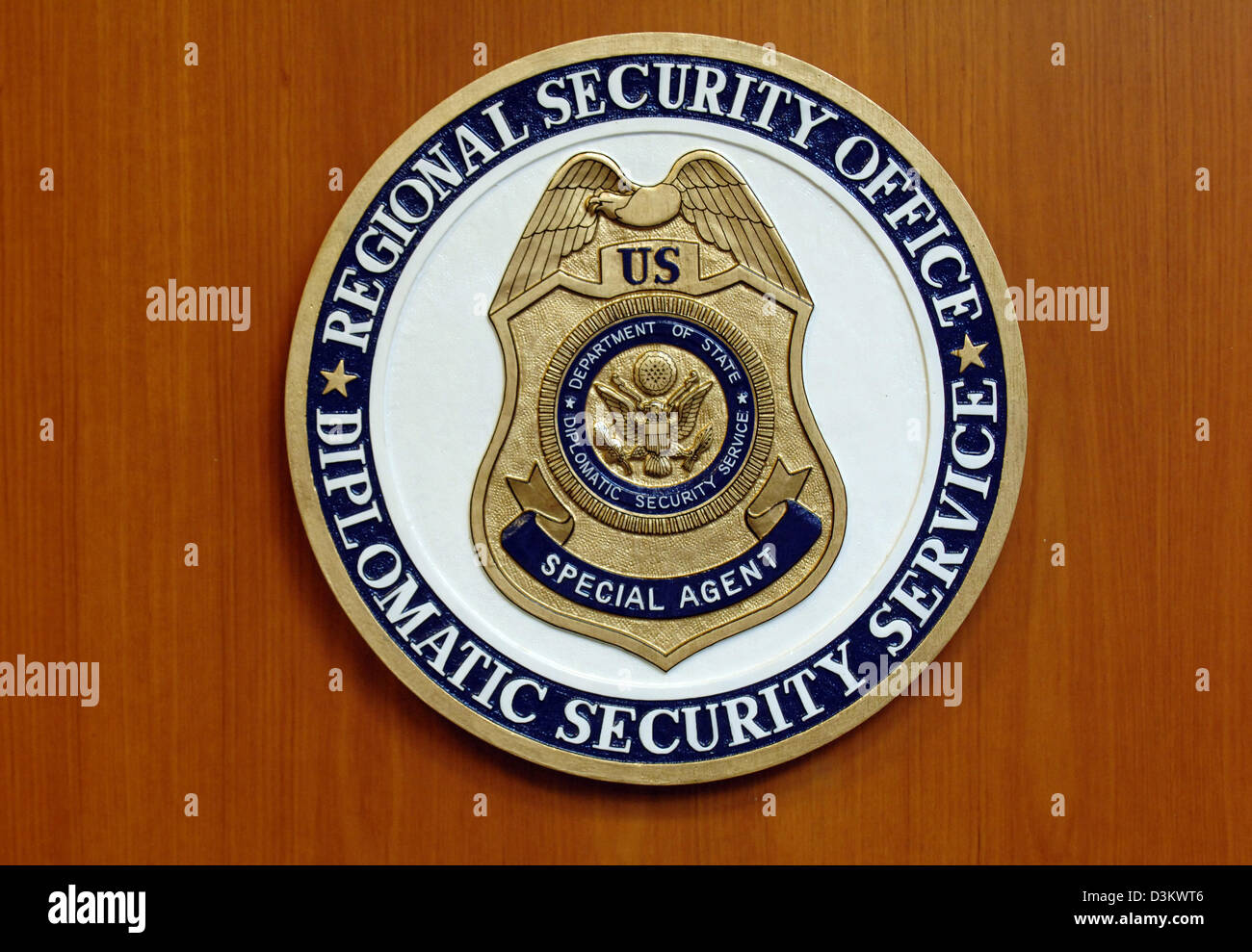 (dpa) - The picture shows the emblem of the Diplomatic Security Service ...