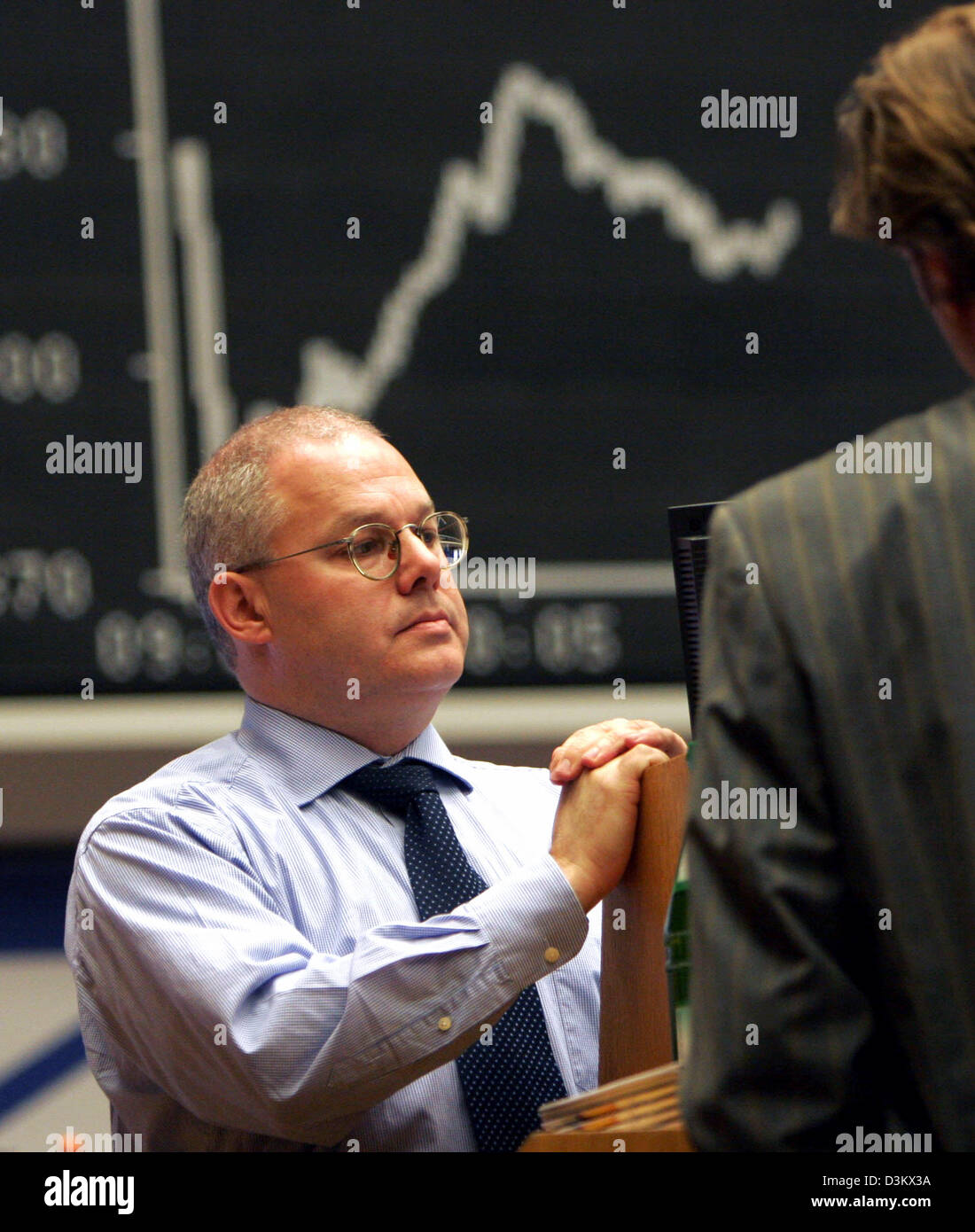 Listed stocks hi-res stock photography and images - Alamy