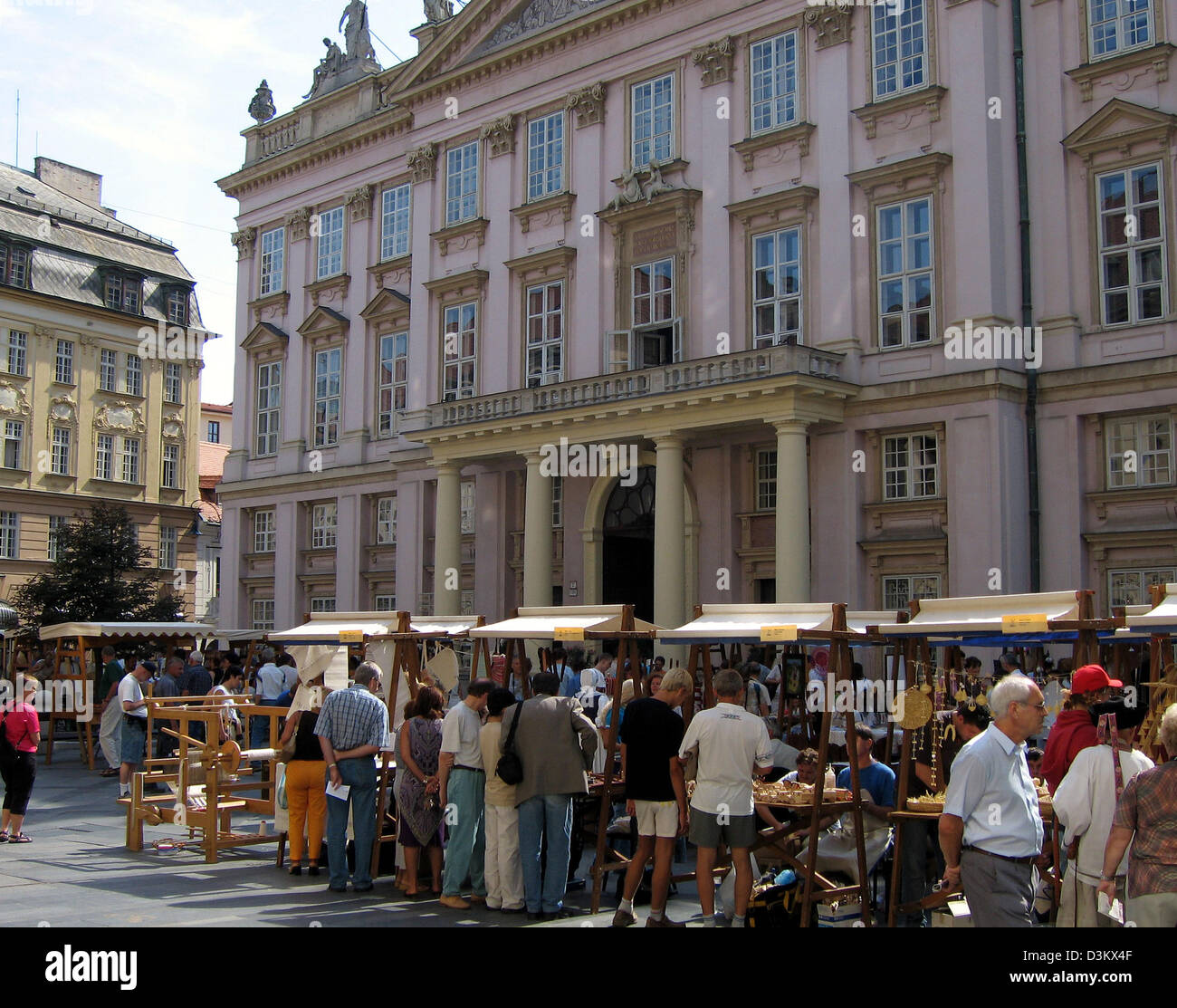 (dpa) - The picture shows the Primatial Palace in Bratislava, Slovakia ...