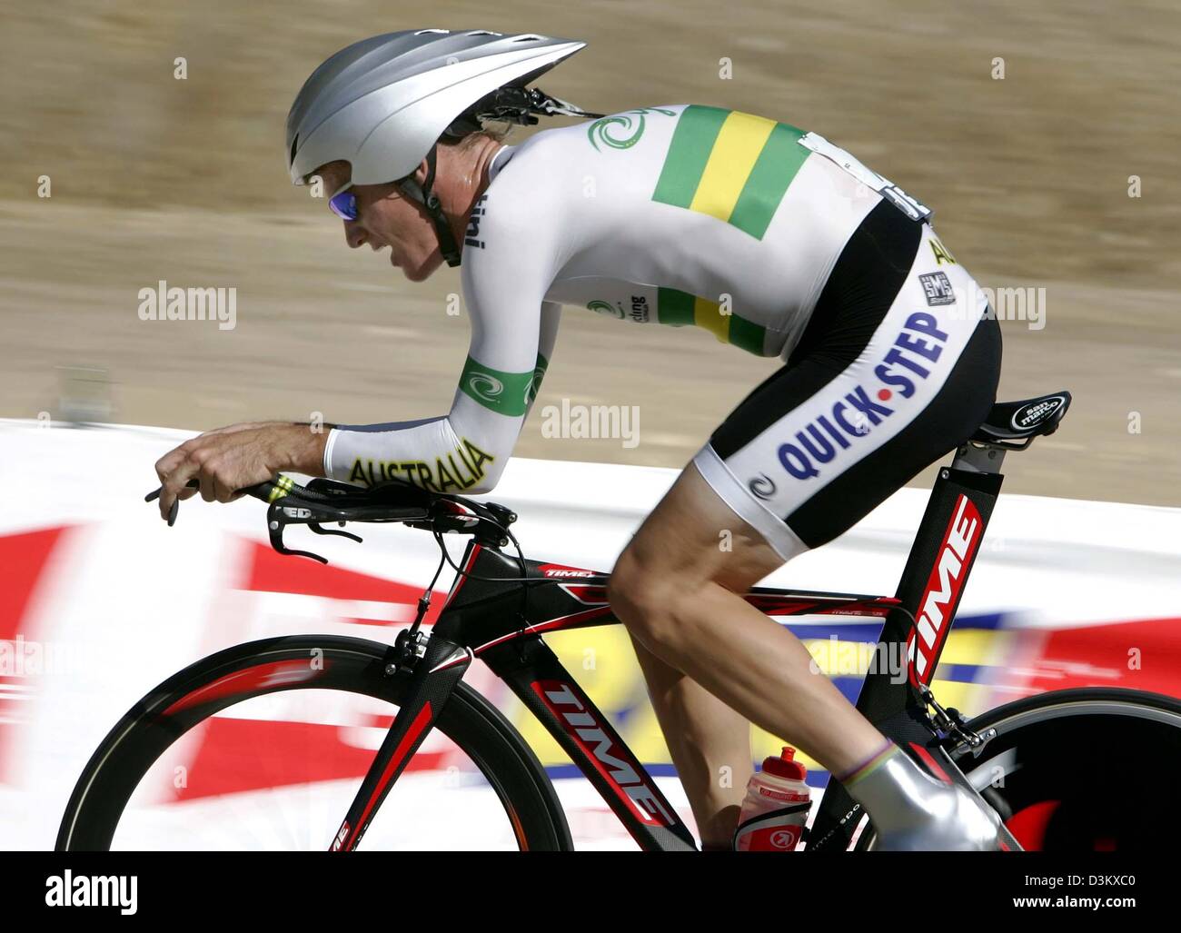 Esp single profile action hi-res stock photography and images - Alamy