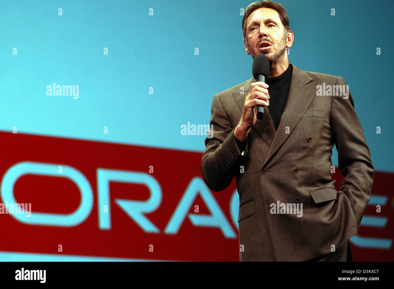 (dpa) - Oracle CEO Larry Ellison holds his keynote speech at the Oracle ...